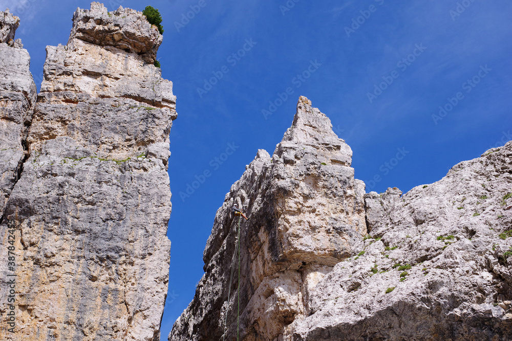 Escalade de parois rocheuses Stock Photo | Adobe Stock