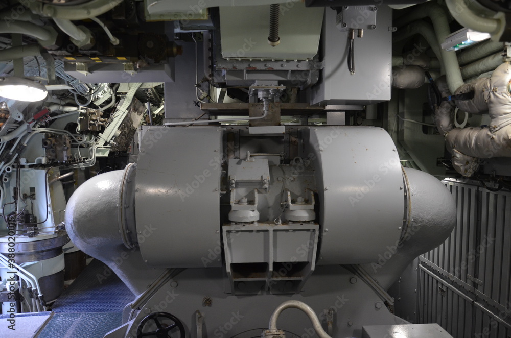 sous-marin salle des machines moteur Stock Photo | Adobe Stock