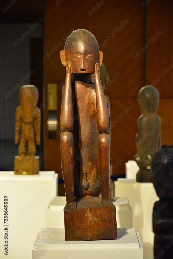 National museum of Anthropology bulul carved wooden figure in Manila ...