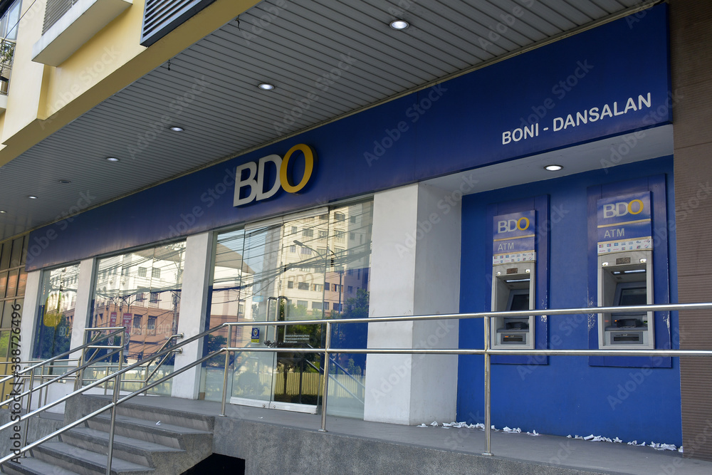 BDO Boni - Dansalan branch bank facade in Mandaluyong, Philippines foto ...