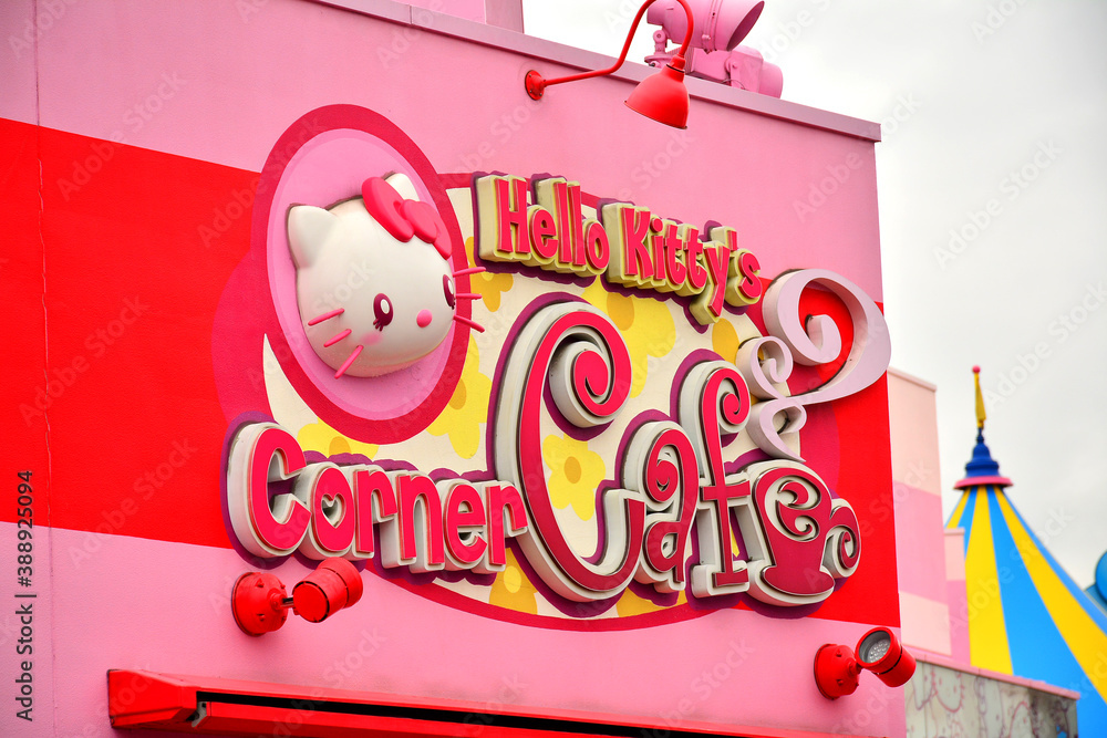 Hello Kitty corner cafe at Universal Studios Japan in Osaka, Japan foto de Stock | Adobe Stock