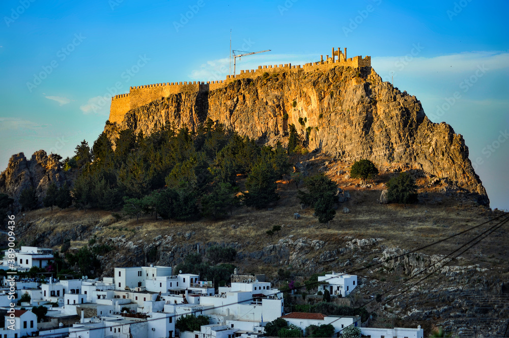 Foto de The Acropolis of the ancient city of Linda, built in the 8th ...