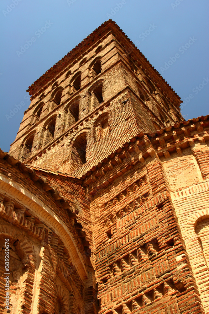 Foto de Iglesia de San Lorenzo, Sahagún (León). Estilo románico mudéjar ...