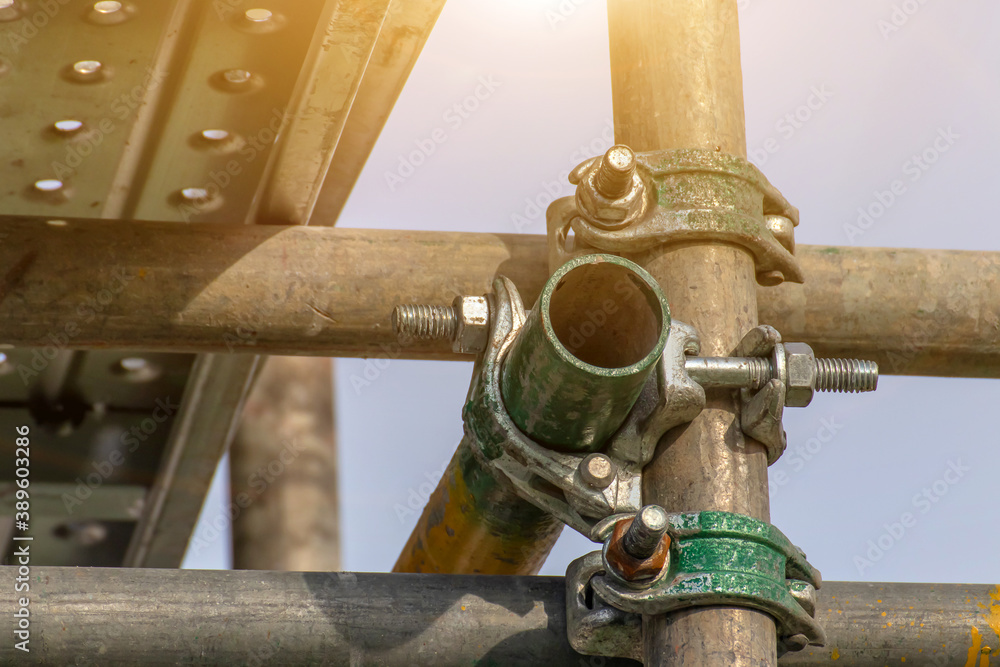 Scaffolding pipe clamp and parts, An important part of building ...