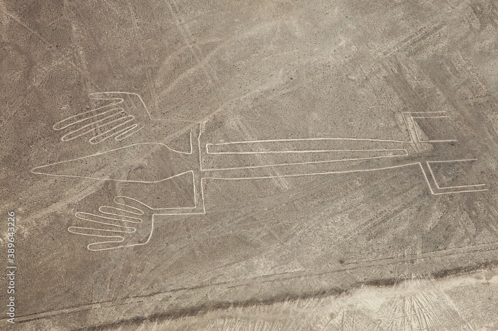 Lizard geoglyph, Nazca mysterious lines and geoglyphs Stock Photo ...