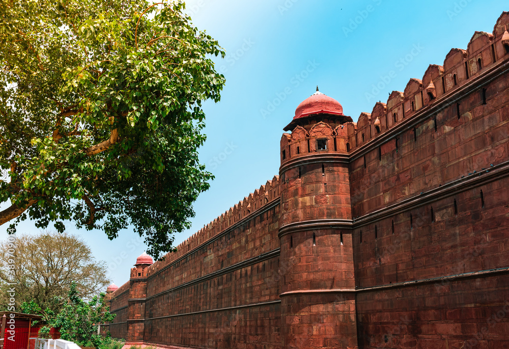 A gigantic high fortification wall to defend from the enemy at the Red ...