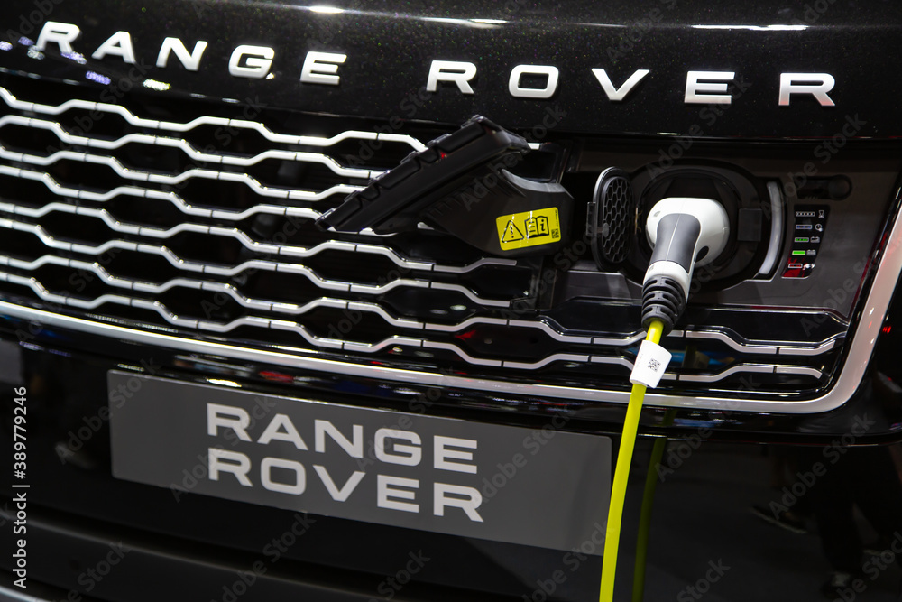 Range Rover Sport P400e EV charging Stock Photo | Adobe Stock