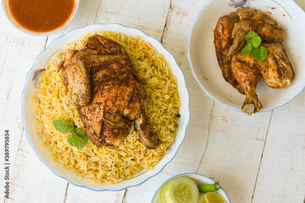 Fotka „Arabic chicken Manthi or mandi cooked meat, Basmati rice with ...