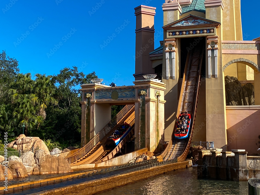 People on the Journey to Atlantis Roller Coaster water ride at SeaWorld ...