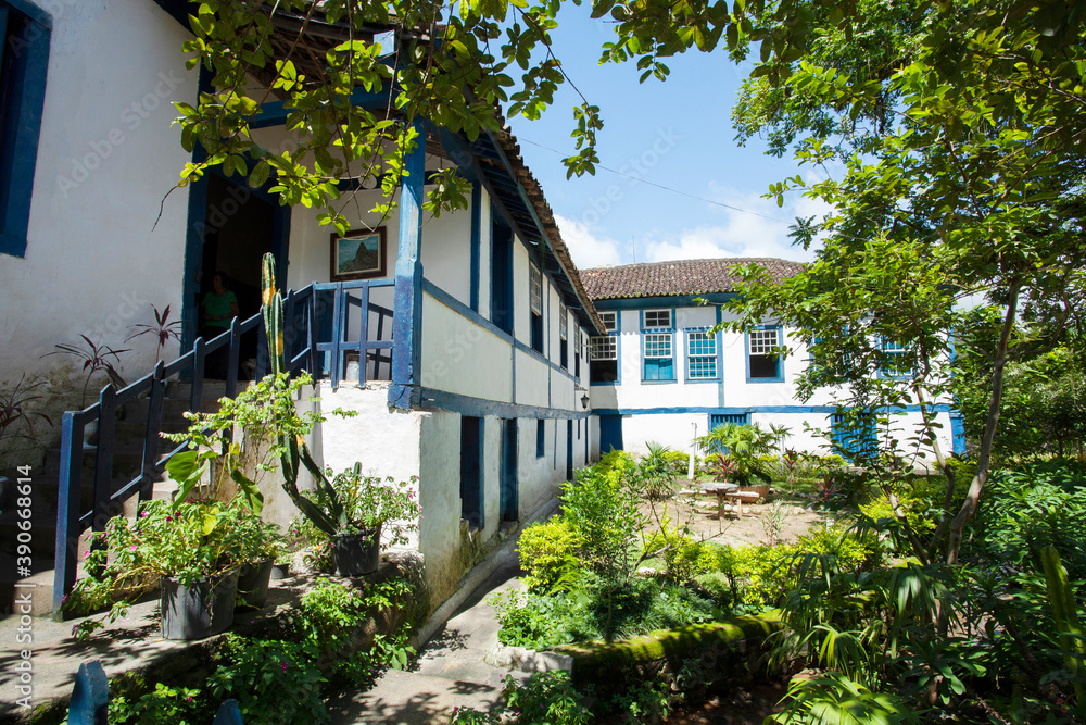 colonial farmhouse casa de fazenda colonial Stock Photo | Adobe Stock