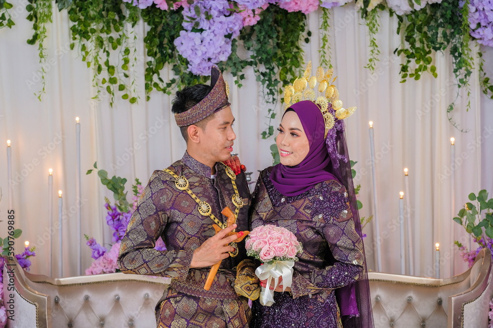 Indoor shooting for Malay wedding, the bride and groom wearing Malay ...