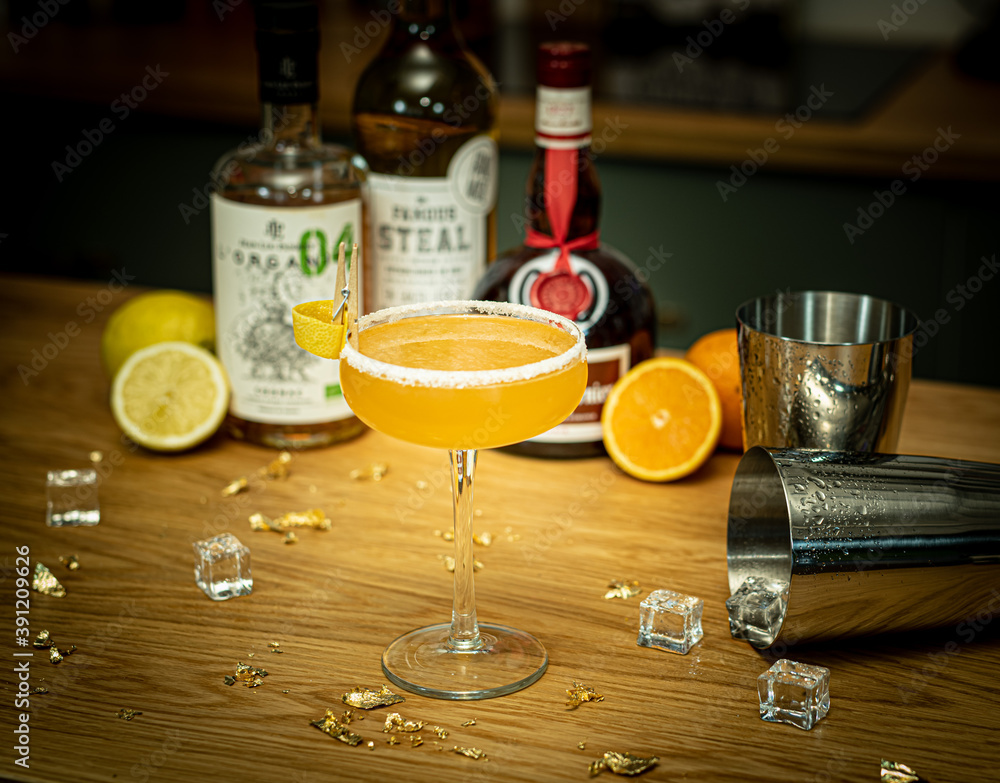Side Car Cocktail gemixt mit Jean Luc Pasquet Cognac, The Famous Steal ...