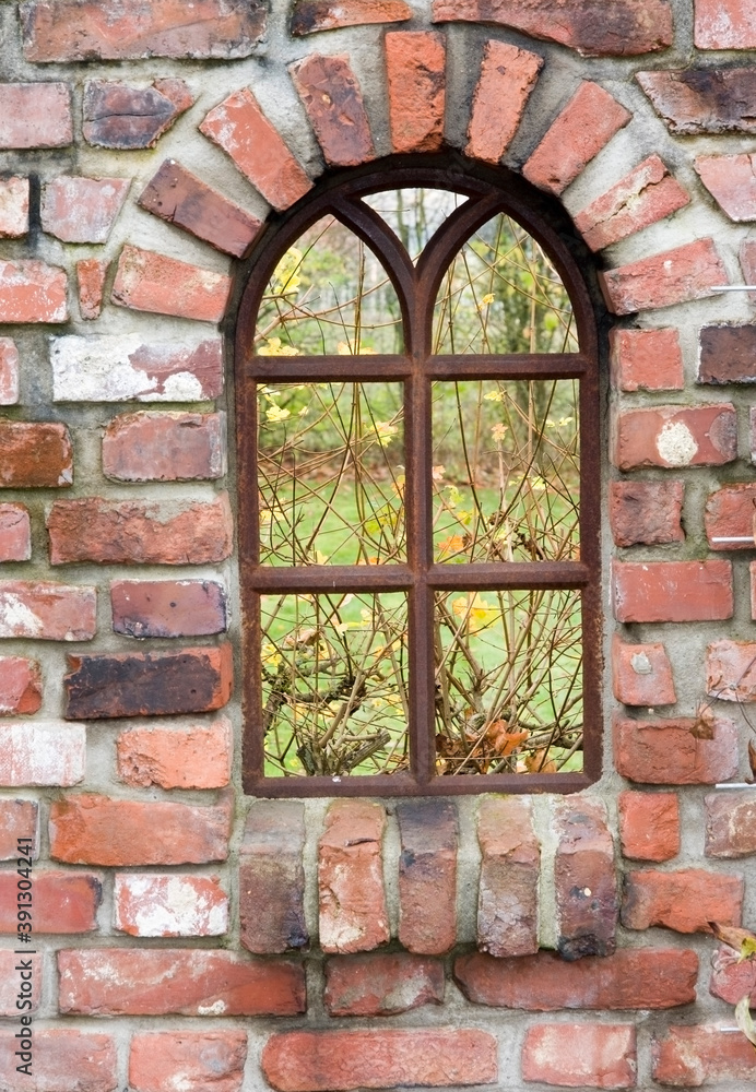 Rundbogen Fenster Backstein Stock Photo | Adobe Stock