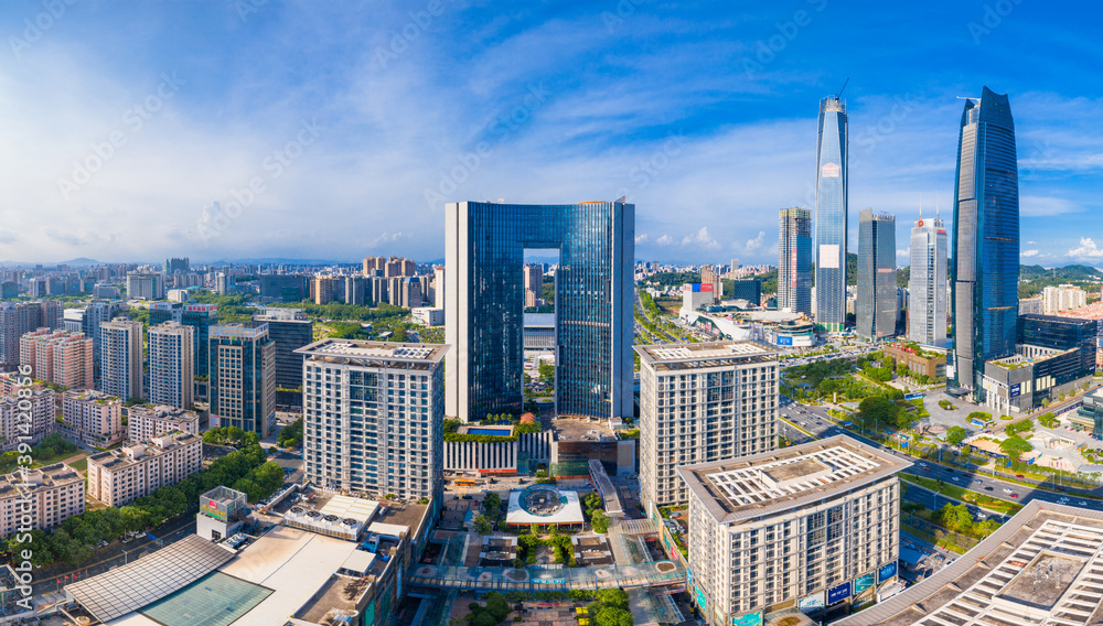 Urban skyline of Dongguan City, Guangdong Province, China Stock 写真 ...