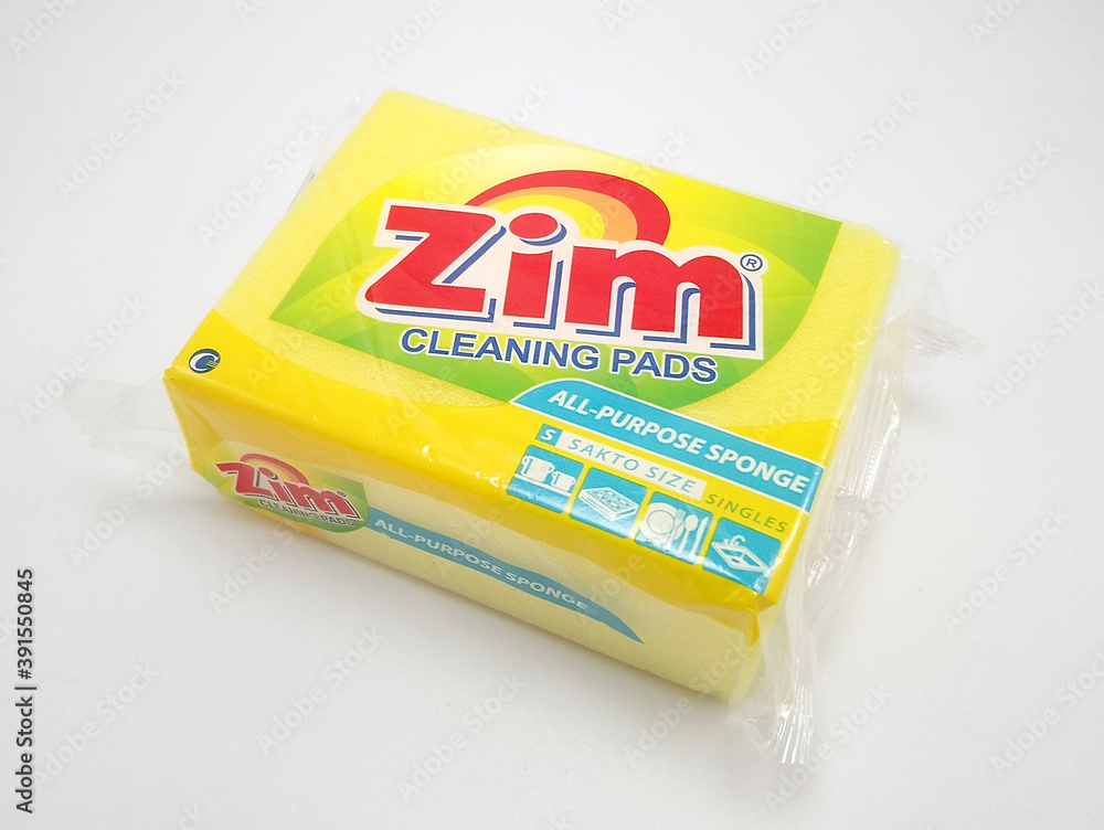 Zim dishwashing cleaning pads sponge in Manila, Philippines Stock Photo ...