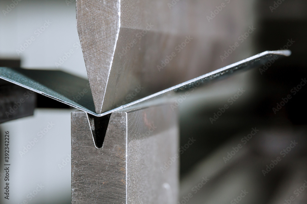 Poster The process of bending sheet metal on a hydraulic bending ...
