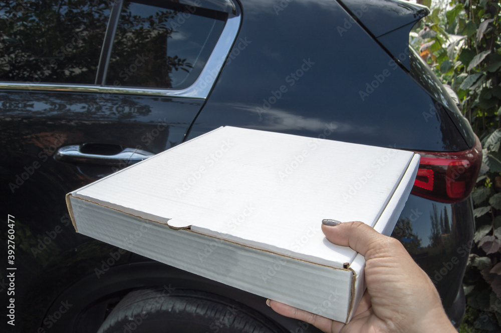 Safe pizza delivery from pizzeria to customers by car according to ...