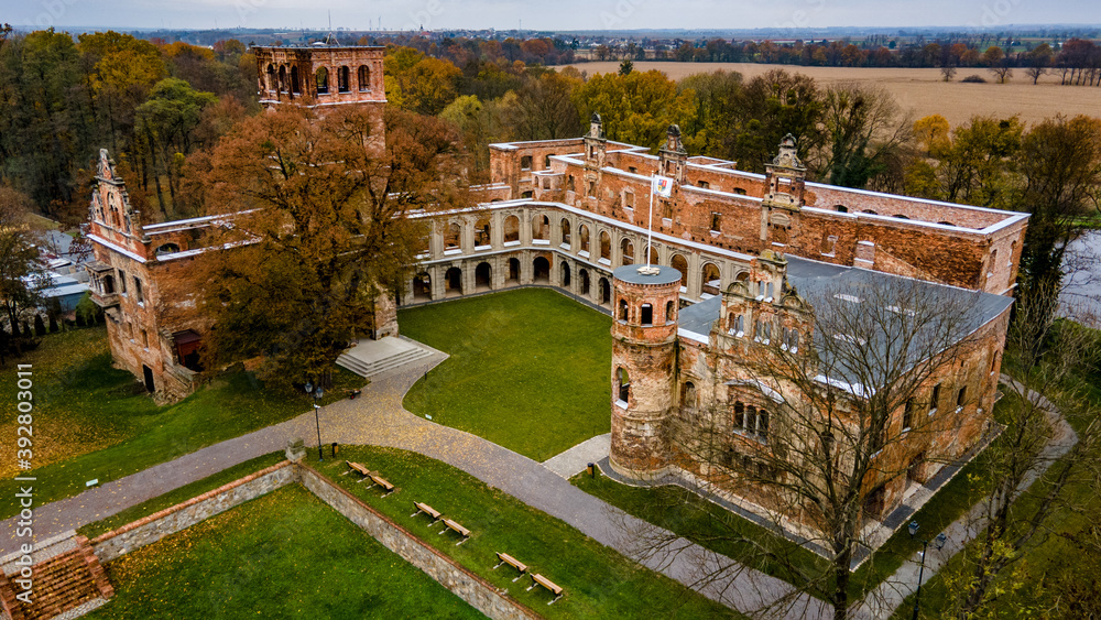 ruiny zamku w Tworkowie na Śląsku w Polsce Stock Photo | Adobe Stock