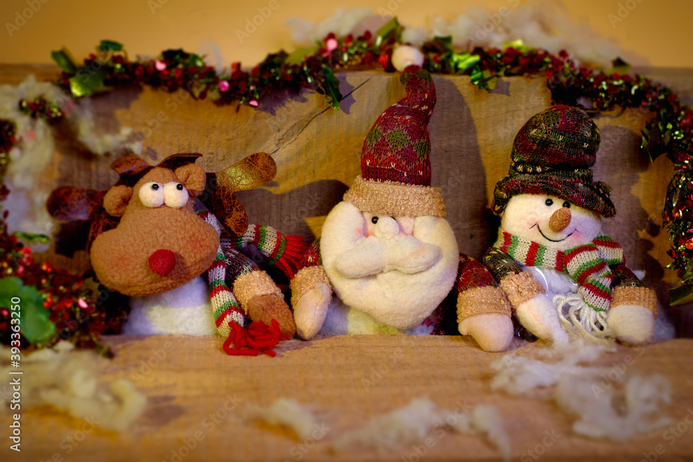 fondos navideños con muñecos de papa noel, reno, muñeco de nieve, feliz ...
