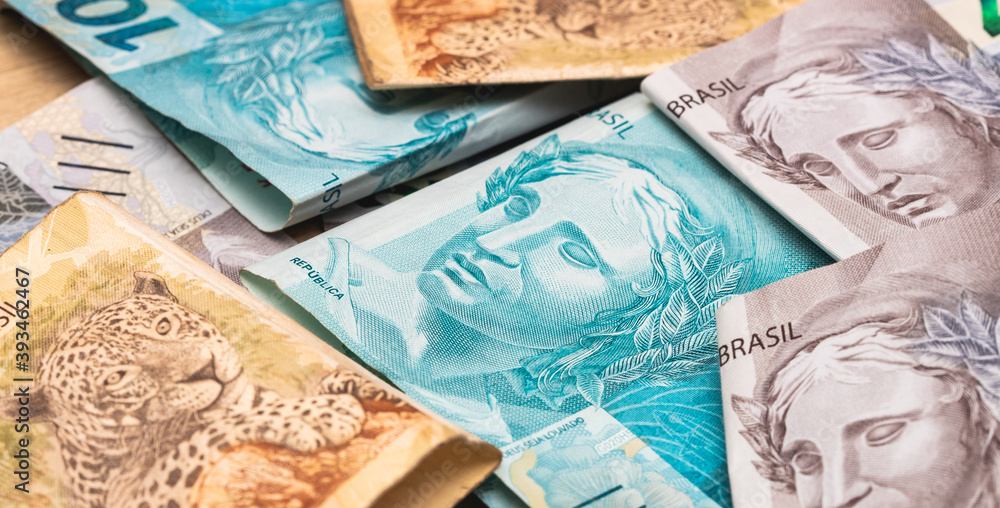 Dinheiro, Brasil, Reais, Real Brasileiro, Real. Grupo de cédulas ...