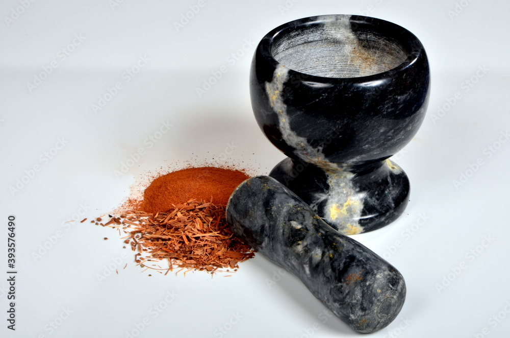 Catuaba bark and catuaba powder on white background. Natural herbal tea ...