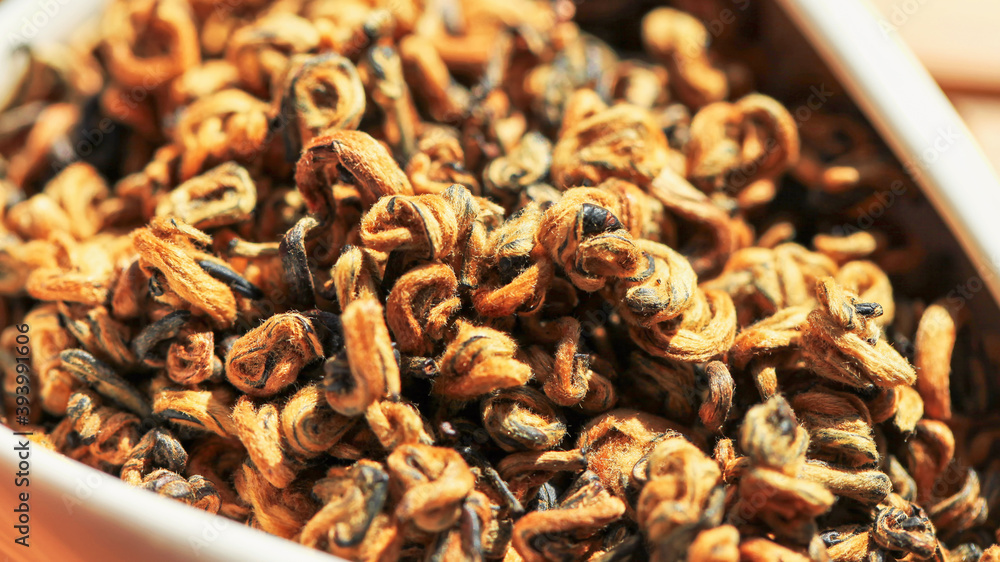 Chinese red tea Golden Curls (Dianhong Jin Luo) high quality with red ...