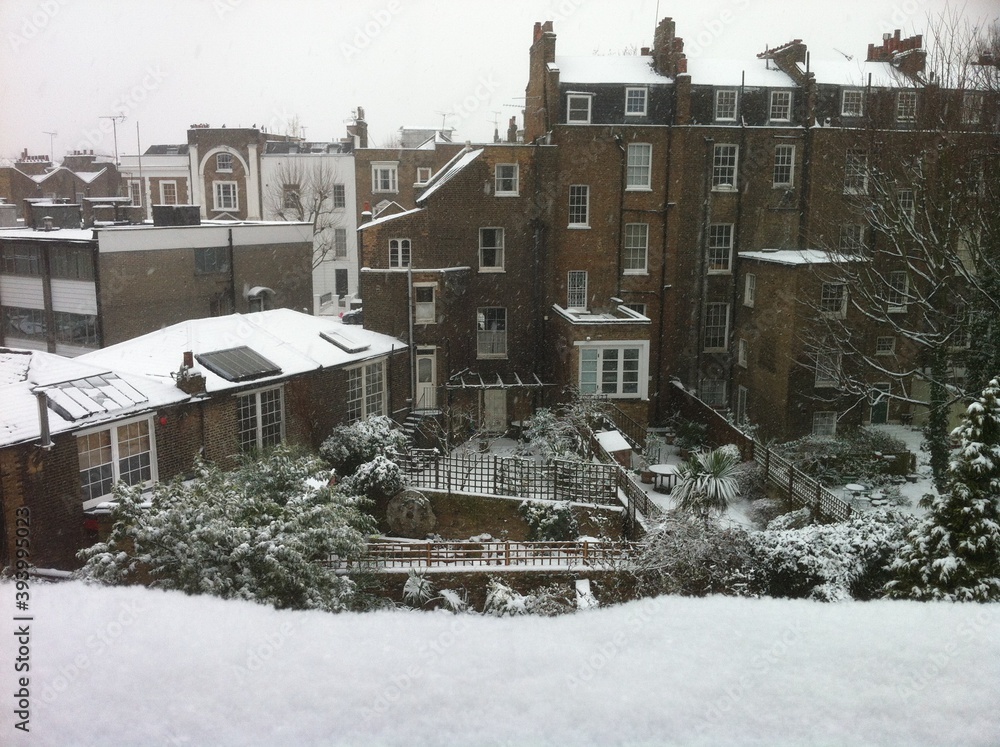 London view under the snow from a flat in central London, living space ...