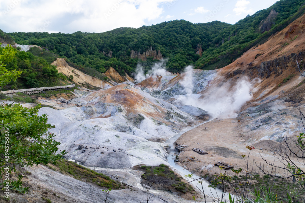 Steam coming out of the ground in the "Hell Valley", hot spring resort ...