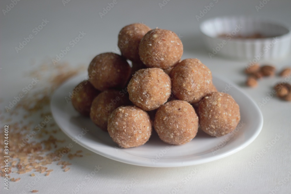 Rice ladoo, A quick and healthy snack with red rice coconut and jaggery ...