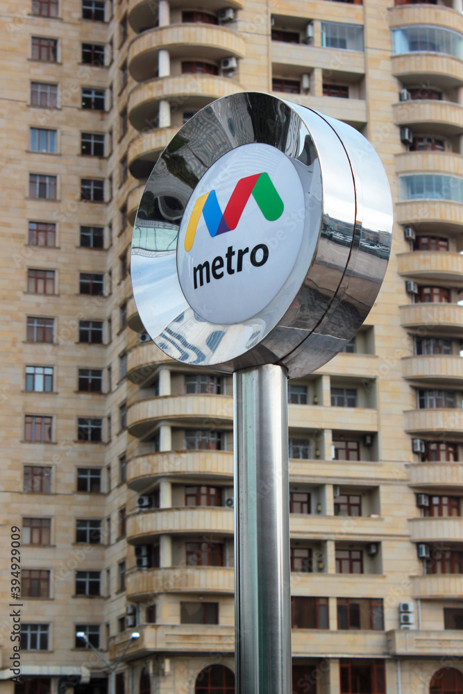 Foto de BAKU, AZERBAIJAN - APRIL 24, 2017: Logo of Baku Metro, rapid ...