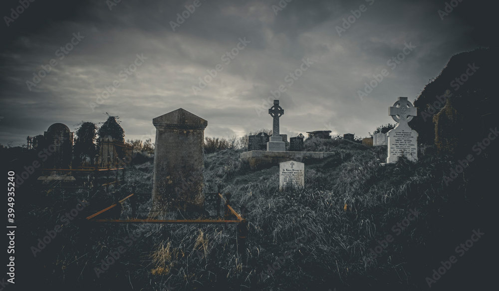 Ireland celtic cross at medieval church cemetery Old spooky cemetery ...
