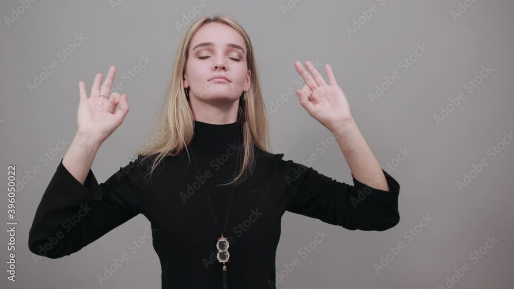 Video Stock View of hand fingers showing ok sign, gesturing making okay ...