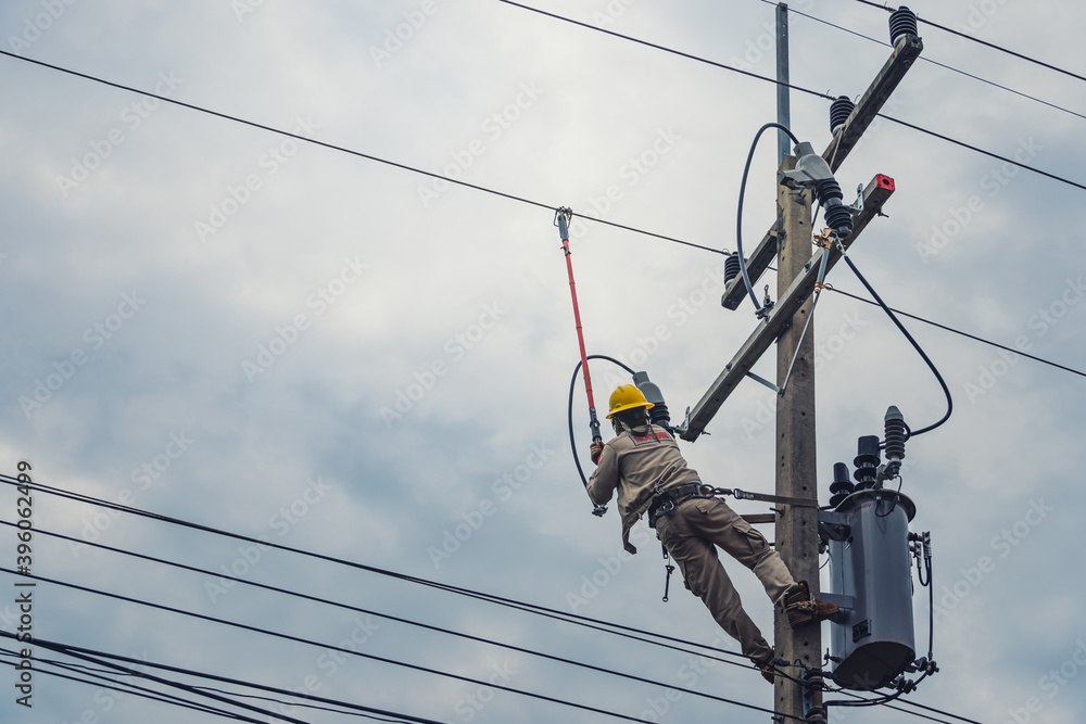 Lineman climb concrete pole and use clamp stick grip all types to connect the single phase ...