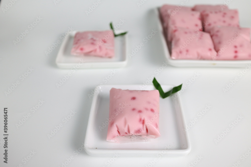 Cantik Manis. Indonesian traditional steamed dessert made from mung ...