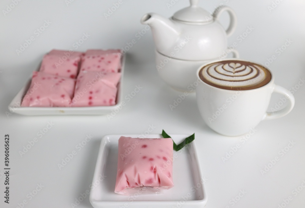 Cantik Manis. Indonesian traditional steamed dessert made from mung ...