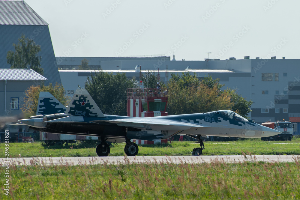 Foto de August 30, 2019. Zhukovsky, Russia. fifth-generation promising Russian multi-functional ...