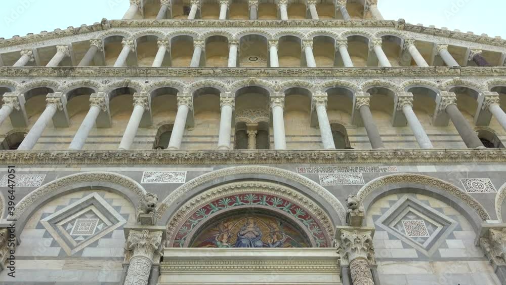 Vidéo Stock Giant Cathedral Covered With Columns and Arches in Medieval ...
