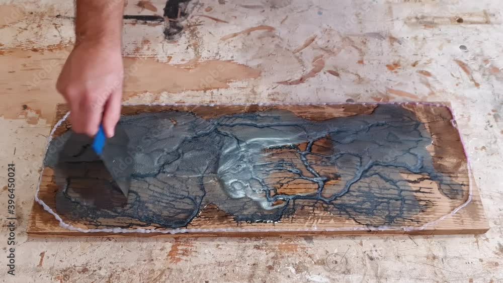 Making Epoxy Art with wood and epoxy resin. Beautiful big Oak board ...