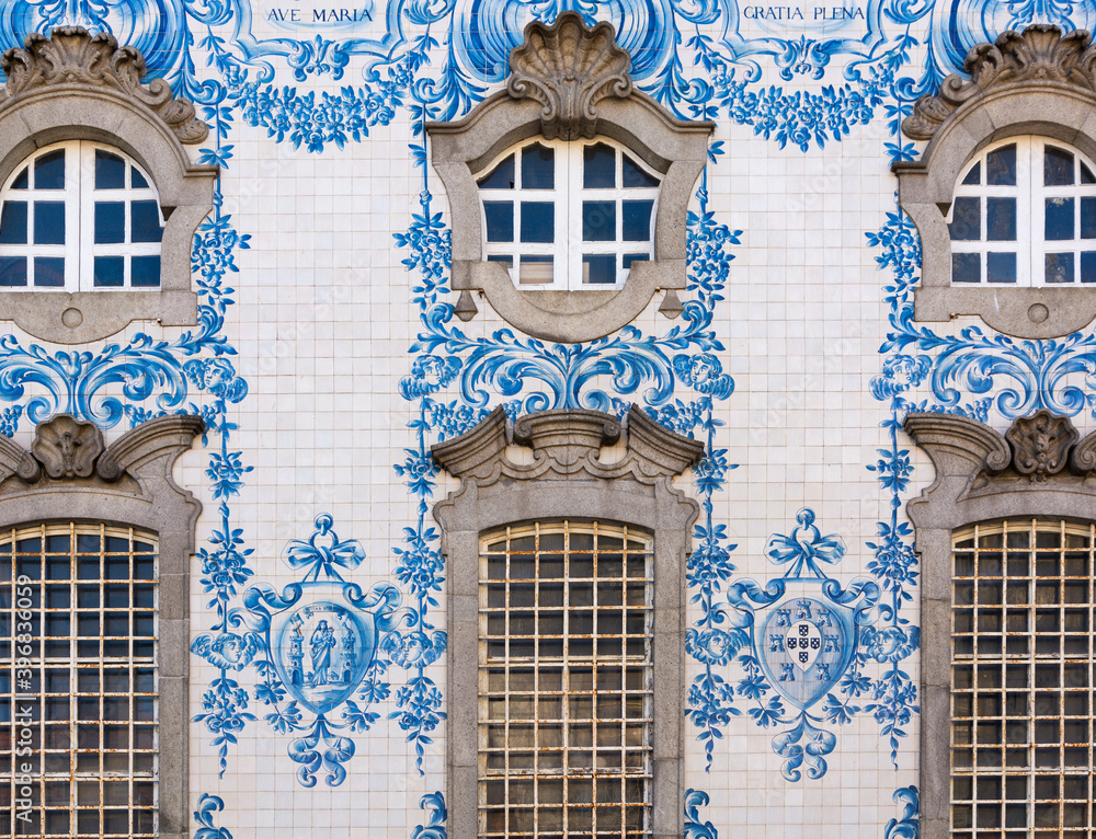 Details of the facade of Carmo church. Traditional Portuguese blue ...