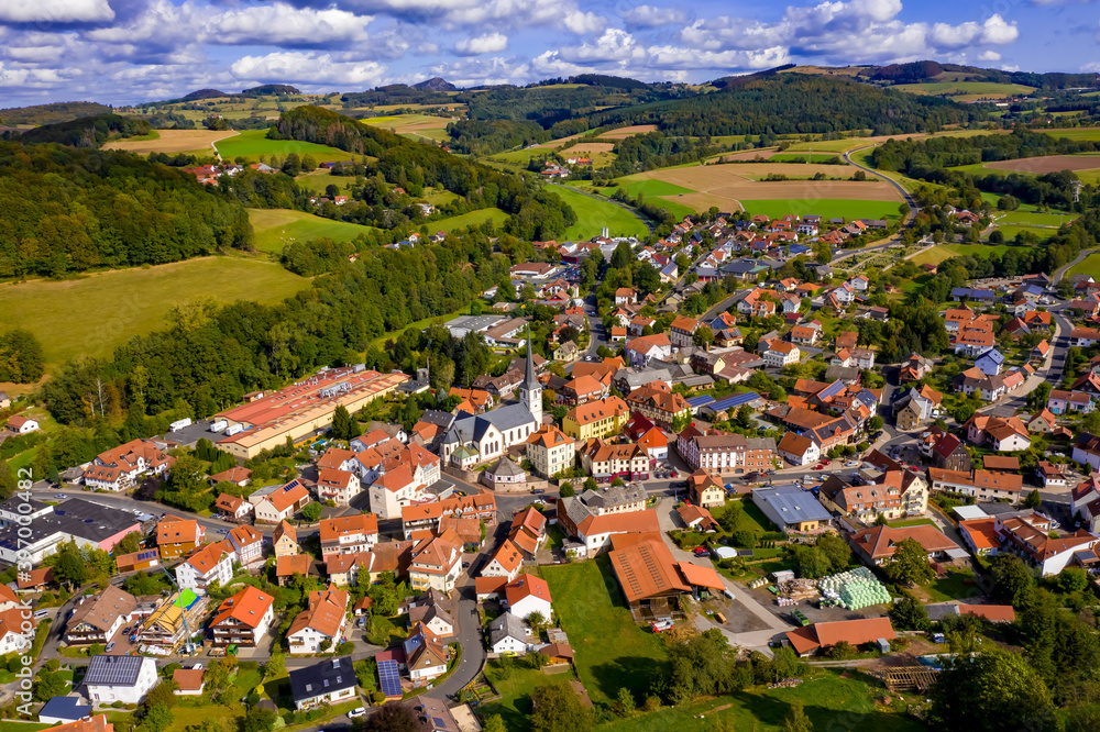 Poppenhausen aus der Luft | Luftbilder vom Dorf Poppenhausen in Hessen ...