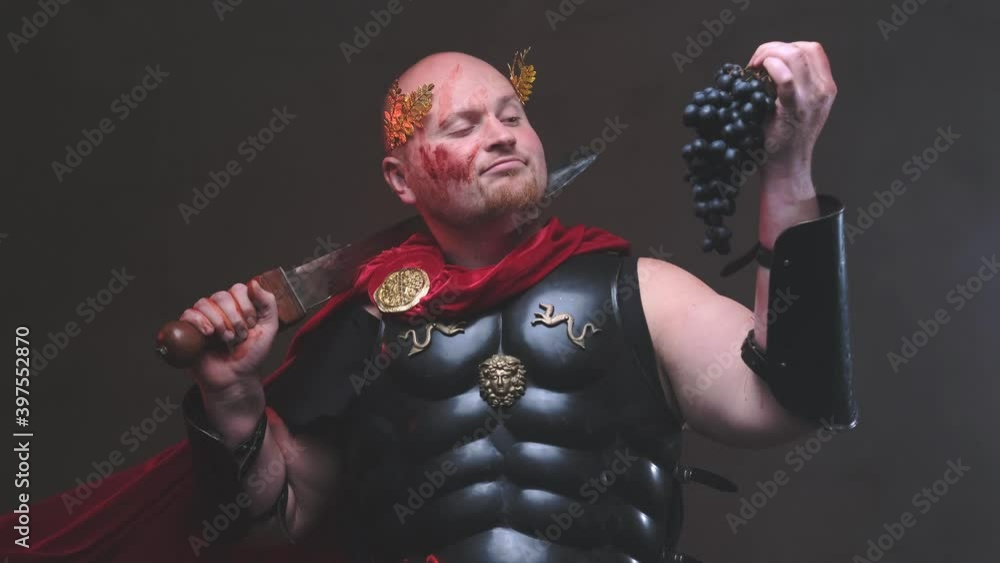 Vídeo do Stock: Joyful and status empire general from ancient rome with ...
