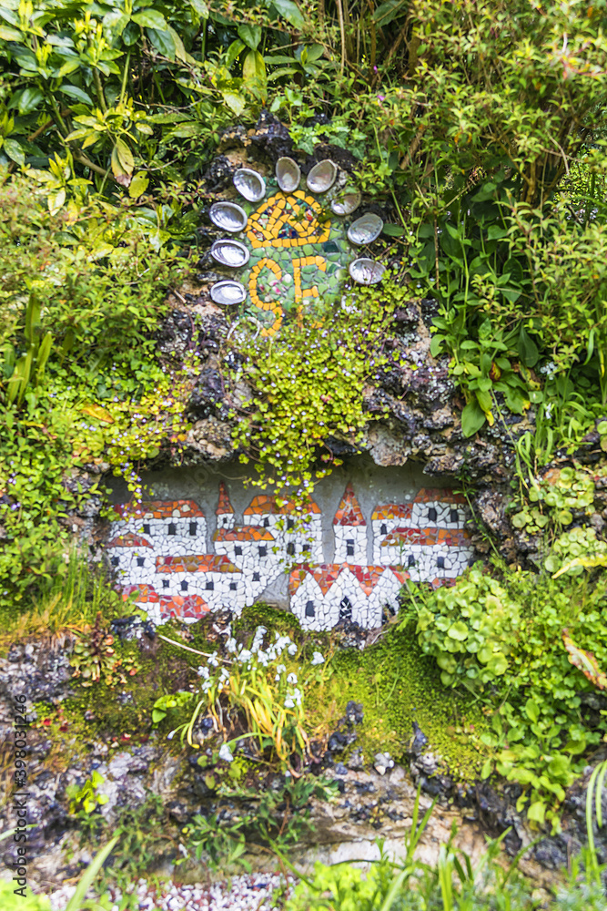 Little Chapel in Saint Peter Port is possibly smallest chapel in world ...