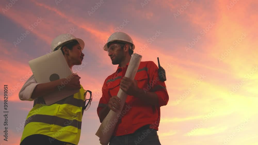 successful engineer teamwork concept caucasian male supervisor manager ...