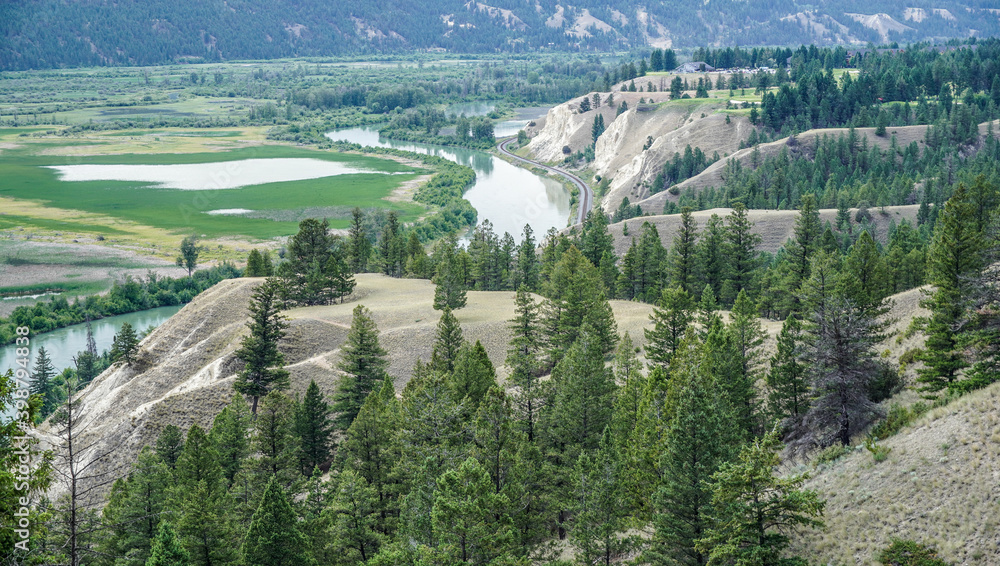Spectacular view to undulating rock mountains and Columbia River in ...