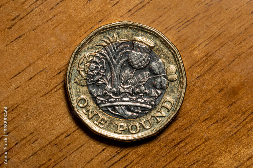 New one pound British coin of England UK introduced in 2017 which show ...