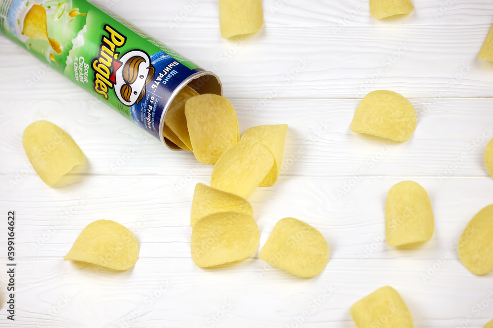 Pringles sour cream onion flavour. Cardboard tube can with Pringles ...