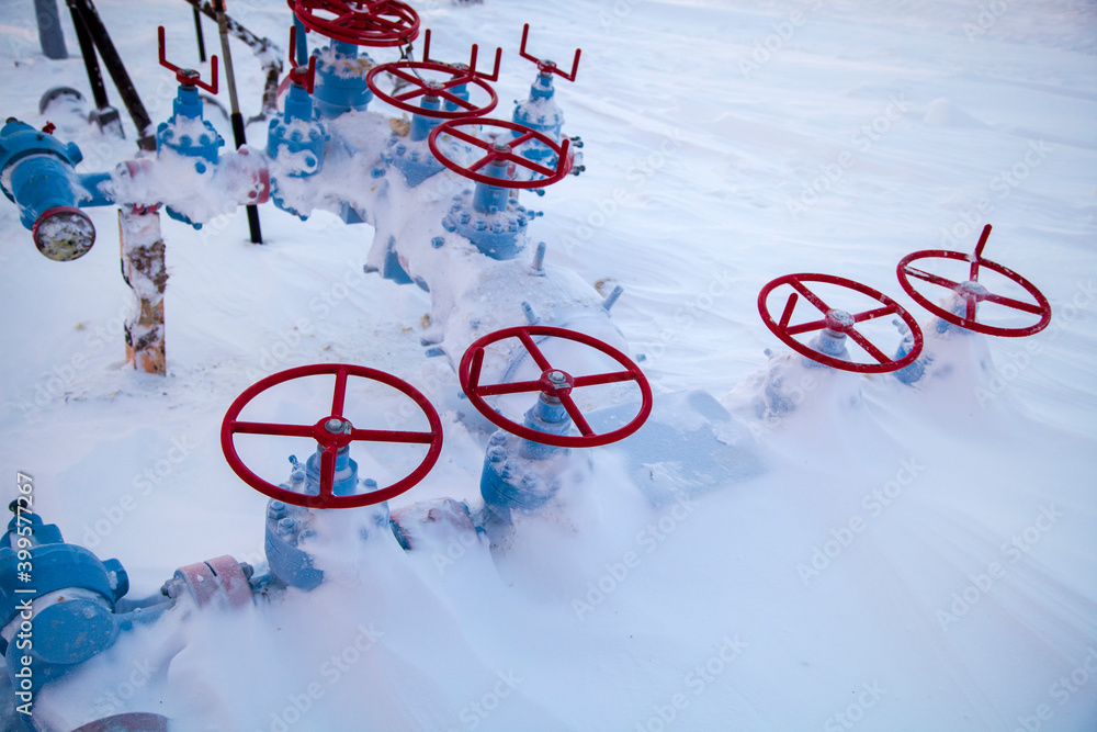 Overhaul of gas wells, coiled tubing installation, Gas-hole prevented ...