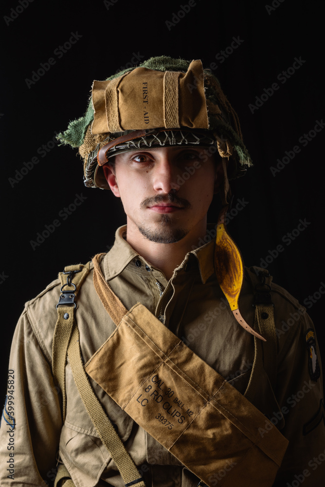 World War II, American 101 Airborne soldier wearing m42 uniform ...