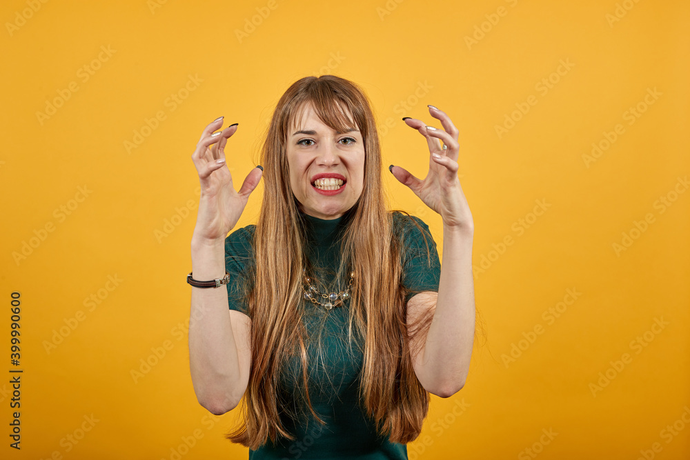 Attractive scowling angry, Head shot scowl, was offended gloomy ...