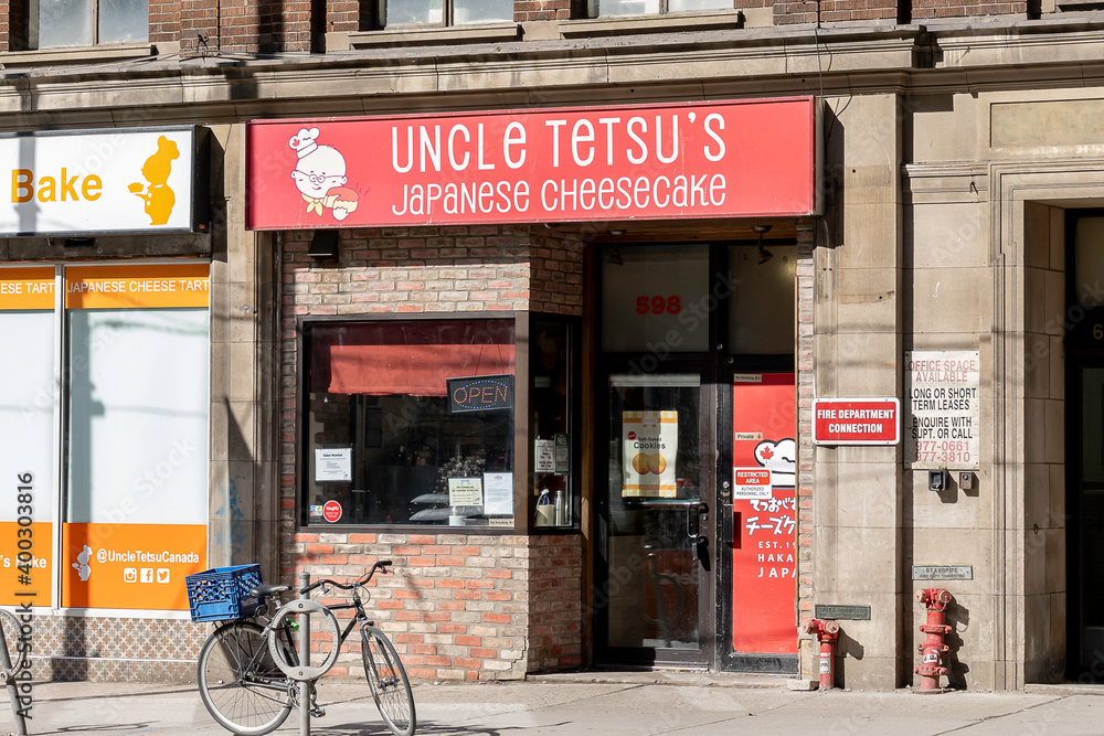 Toronto, Canada - May 5, 2019: Uncle Tetsu's Cheesecake storefront in ...